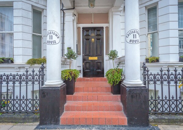 Castletown House Apartments - Fulham