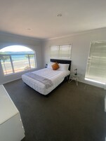 Lakefront Apartment | Quartos insonorizados, ferro/tábua de engomar, Wi-fi grátis 