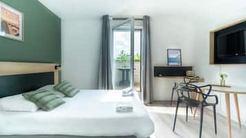 Estúdio Comfort, 1 cama de casal, varanda | 1 quarto, secretária, cortinas/cortinados opacos, Wi-fi grátis