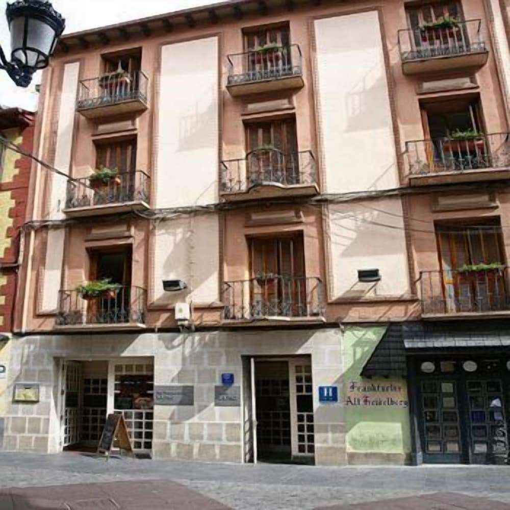Hotel La Paz - Jaca