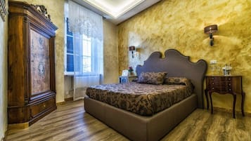 Quarto Duplo | Minibar, secretária, quartos insonorizados, Wi-fi grátis