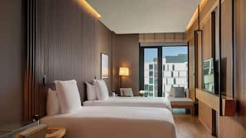 Roupa de alta qualidade, camas de colchão pillowtop, cofre no quarto