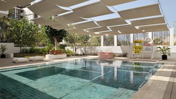 2 piscinas exteriores, da(s) 7:00 à(s) 19:00, toldos gratuitos