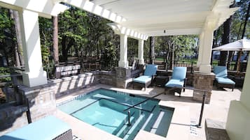 Banheira de hidromassagem exterior