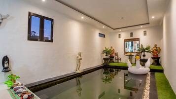 Piscina interior