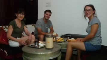 Pequeno-almoço inspirado na cozinha local diário (100 INR por pessoa)