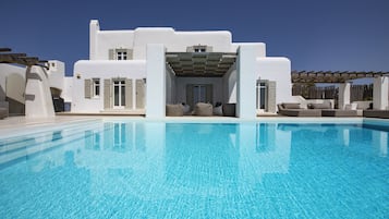 Vila superluxo, piscina particular, vista para o mar | Terraço/pátio