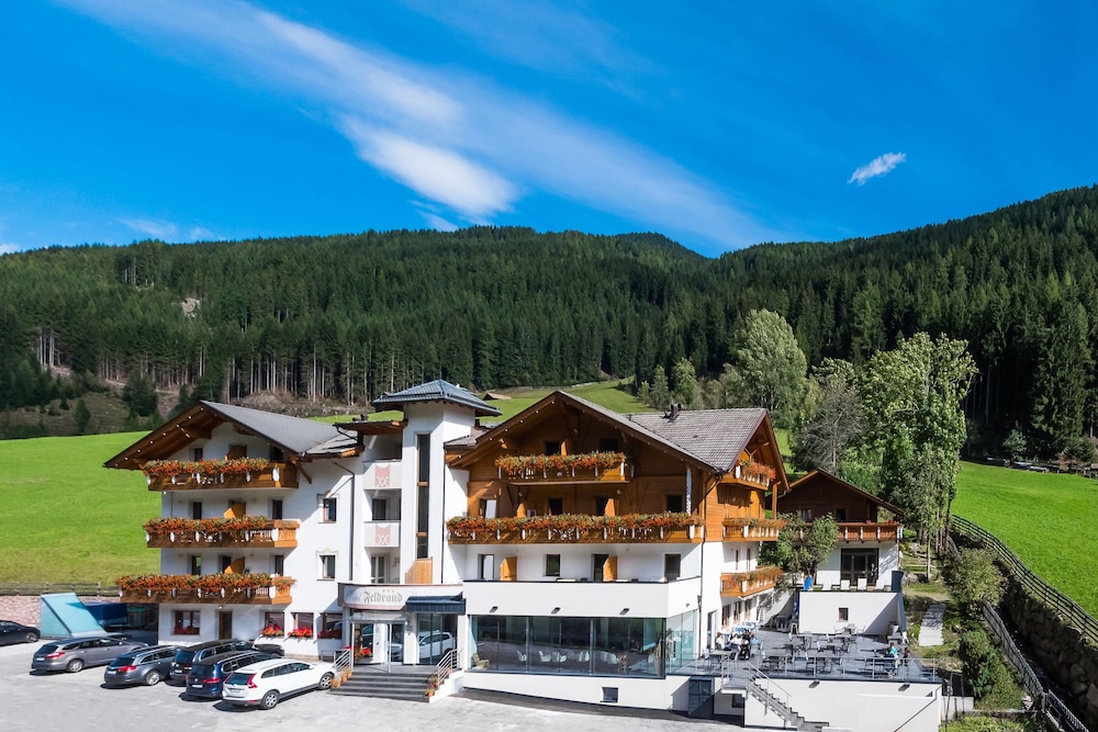 Hotel & Restaurant Feldrand - Trentin-Haut-Adige