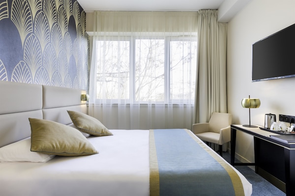 Quarto clássico, 1 cama King, para não fumantes (Twin bed on request) | Cofres nos quartos, escrivaninha, cortinas blackout