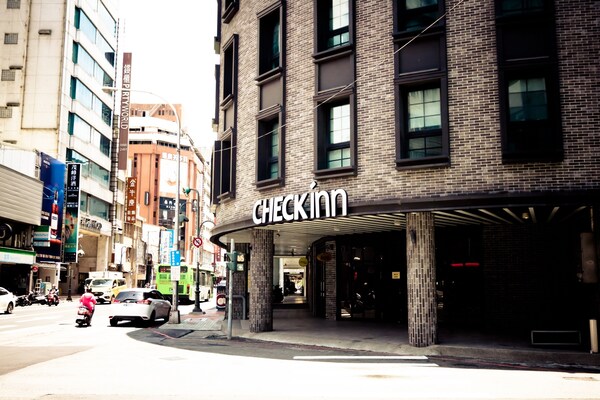 Check Inn Taichung Ziyou - Longjing District