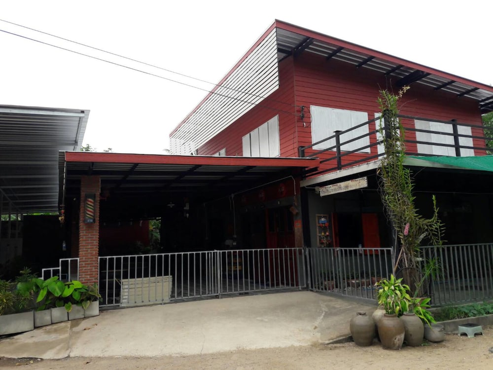Baan Raiplaysoi Homestay - Kanchanaburi