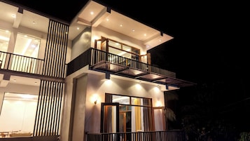 Fachada da propriedade