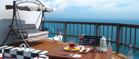 Quarto casal luxo (A) | Terraço/pátio