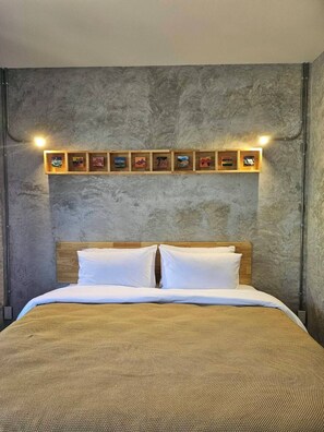 Quarto Duplo, 1 cama king-size | Minibar, com decoração personalizada, com mobília individualizada