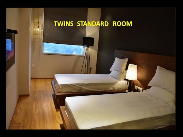 Quarto casal standard, para não fumantes | Ferros/tábuas de passar roupa