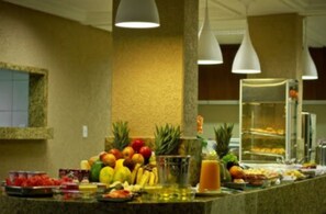 Pequeno-almoço tipo buffet diário incluído