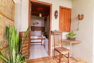 Quarto casal econômico, 1 cama de casal, vista para o jardim | Vista para o jardim