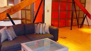 Apartamento, não fumadores | Sala de estar | TV de ecrã plano