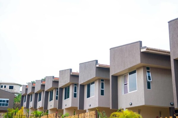 Pearl Cottages Kiwatule - Kampala