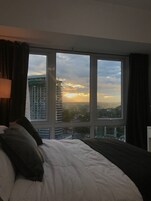 Suite-Estúdio Superior, 1 cama queen-size | Vista do quarto