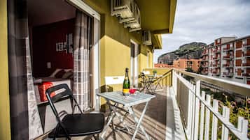 Quarto casal, sacada, vista para o mar | Sacada