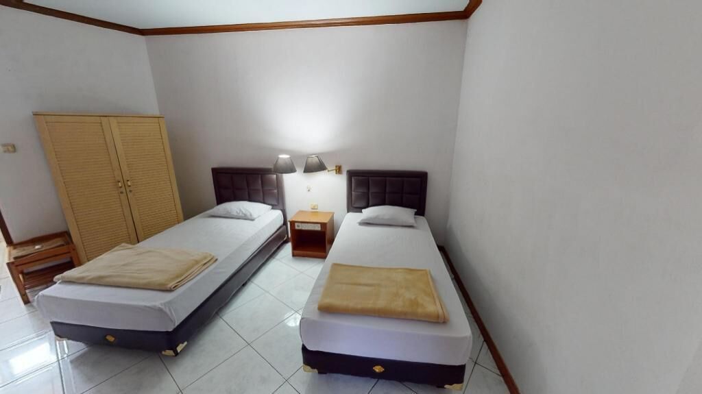 Secretária, Wi-fi grátis, roupa de cama fornecida 