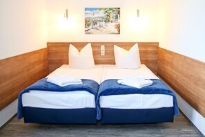 Roupas de cama antialérgicas, cortinas blackout, quartos à prova de som