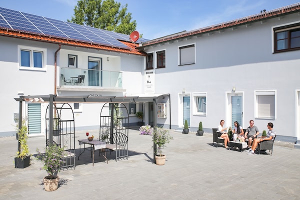 Sunny Hotel - Straubing