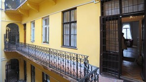 Apartamento Clássico, 2 quartos, não fumadores, varanda | Terraço/pátio interior