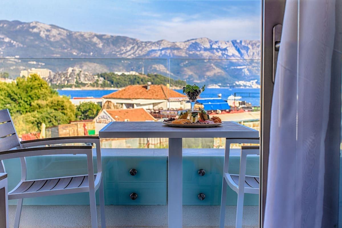 Apartamento luxo, 1 quarto, terraço, de frente para o mar | Vista para praia/oceano