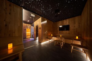 Sauna, banheira de hidromassagem, banho turco 