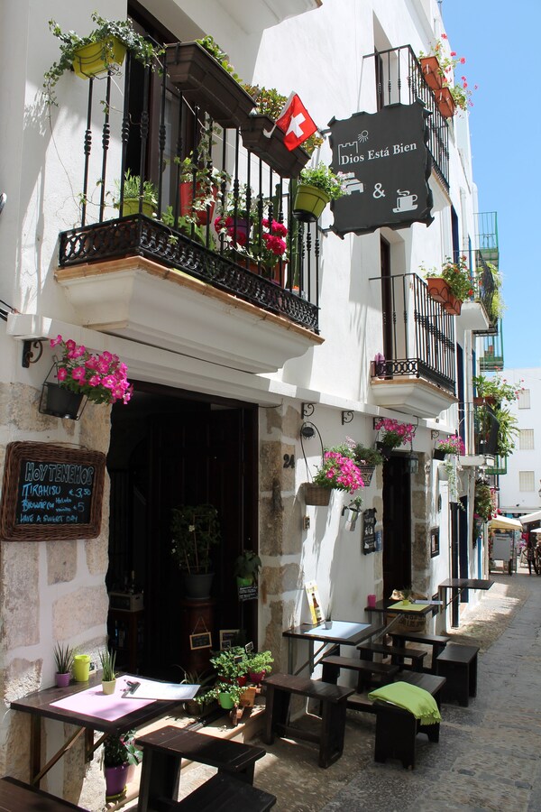 Hostal Dios Esta Bien - Peñíscola