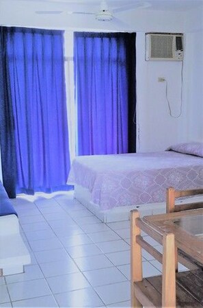 Apartamento, 2 camas de casal, varanda | Roupa de cama fornecida 