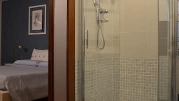 Quarto casal, sacada | Roupas de cama premium, edredons de pluma