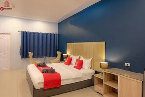 Quarto casal standard | Escrivaninha, Wi-Fi de cortesia, roupa de cama