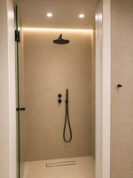 Apartamento de Luxo, vista para o jardim | Duche na casa de banho