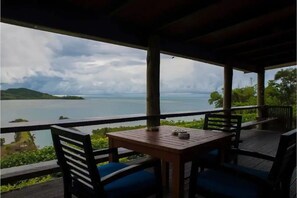 Pequeno-almoço continental diário (12.00 FJD por pessoa)