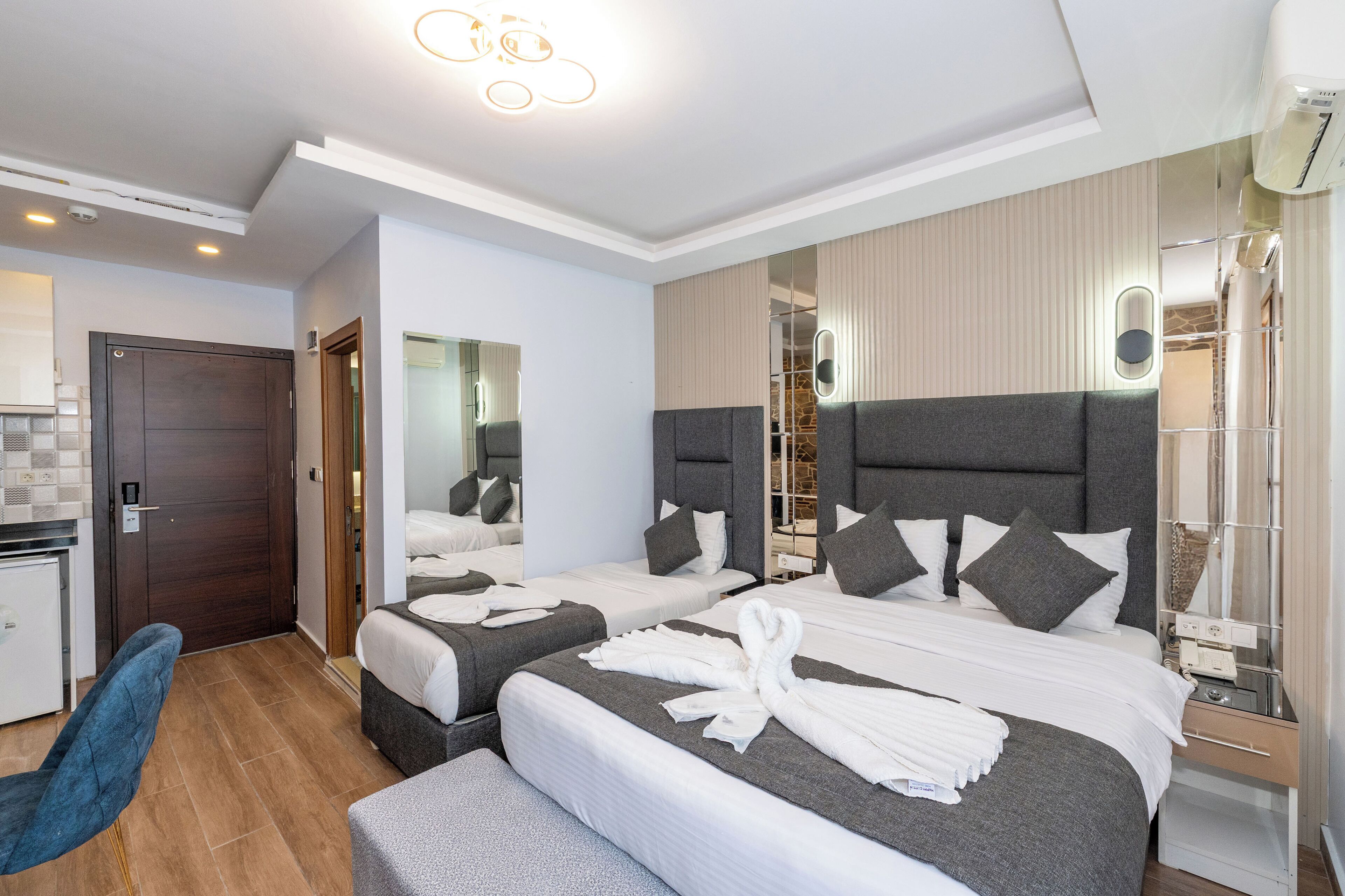 Loft Júnior, 1 cama queen-size | Cofre no quarto, secretária, quartos insonorizados 