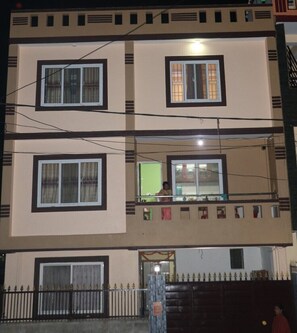 Fachada da propriedade