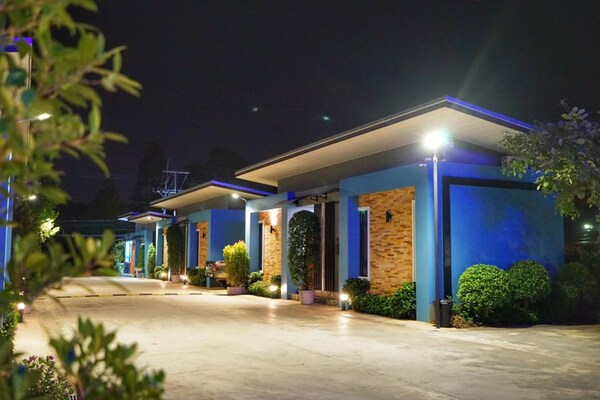 Blue Orchid Resort Trang - Trang