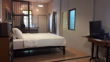 Quarto luxo | Escrivaninha, Wi-Fi de cortesia, roupa de cama