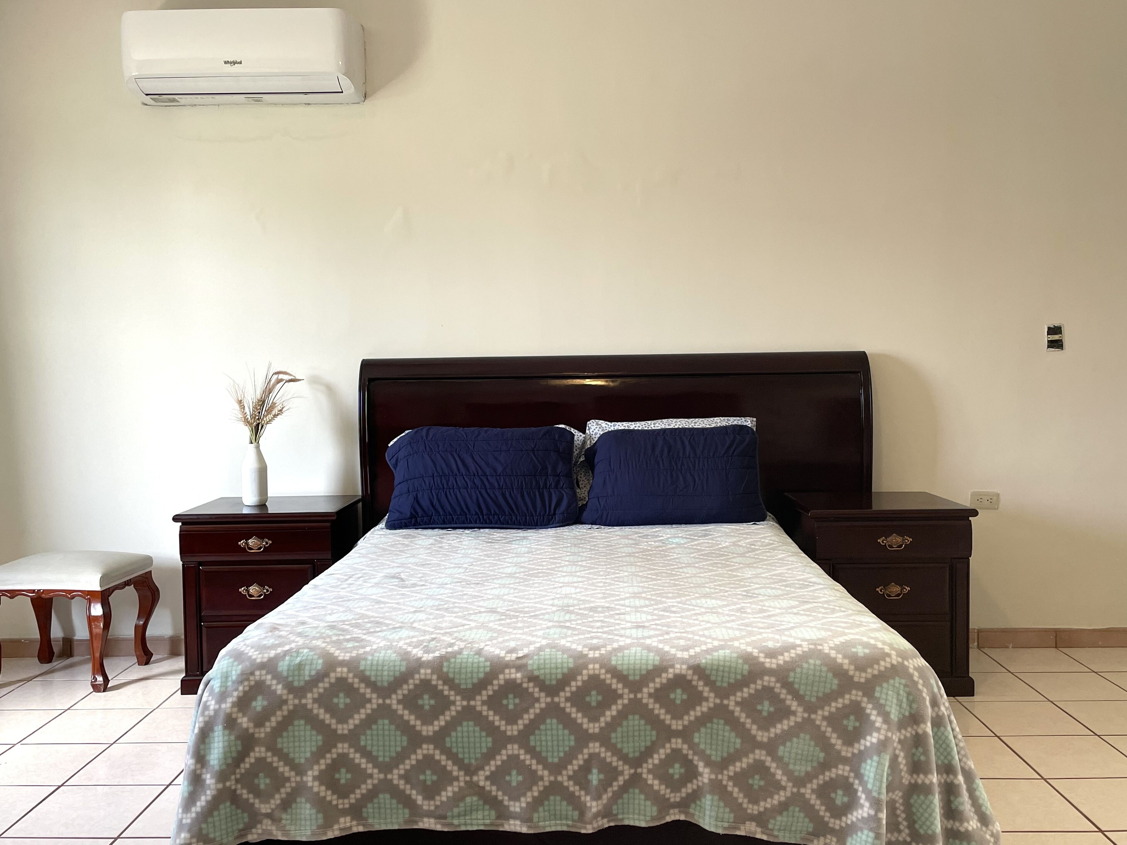 Casa Familiar, 3 quartos | 3 quartos, ferro/tábua de engomar, Wi-fi grátis 