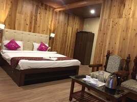 Quarto duplo executivo, 1 cama Queen, para não fumantes | Camas extras/dobráveis (sobretaxa)