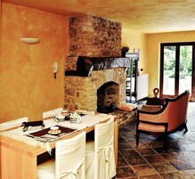 Café da manhã com buffet grátis todos os dias