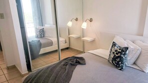 Apartamento, 1 quarto | 1 quarto, ferro/tábua de engomar, Wi-fi grátis, roupa de cama fornecida 