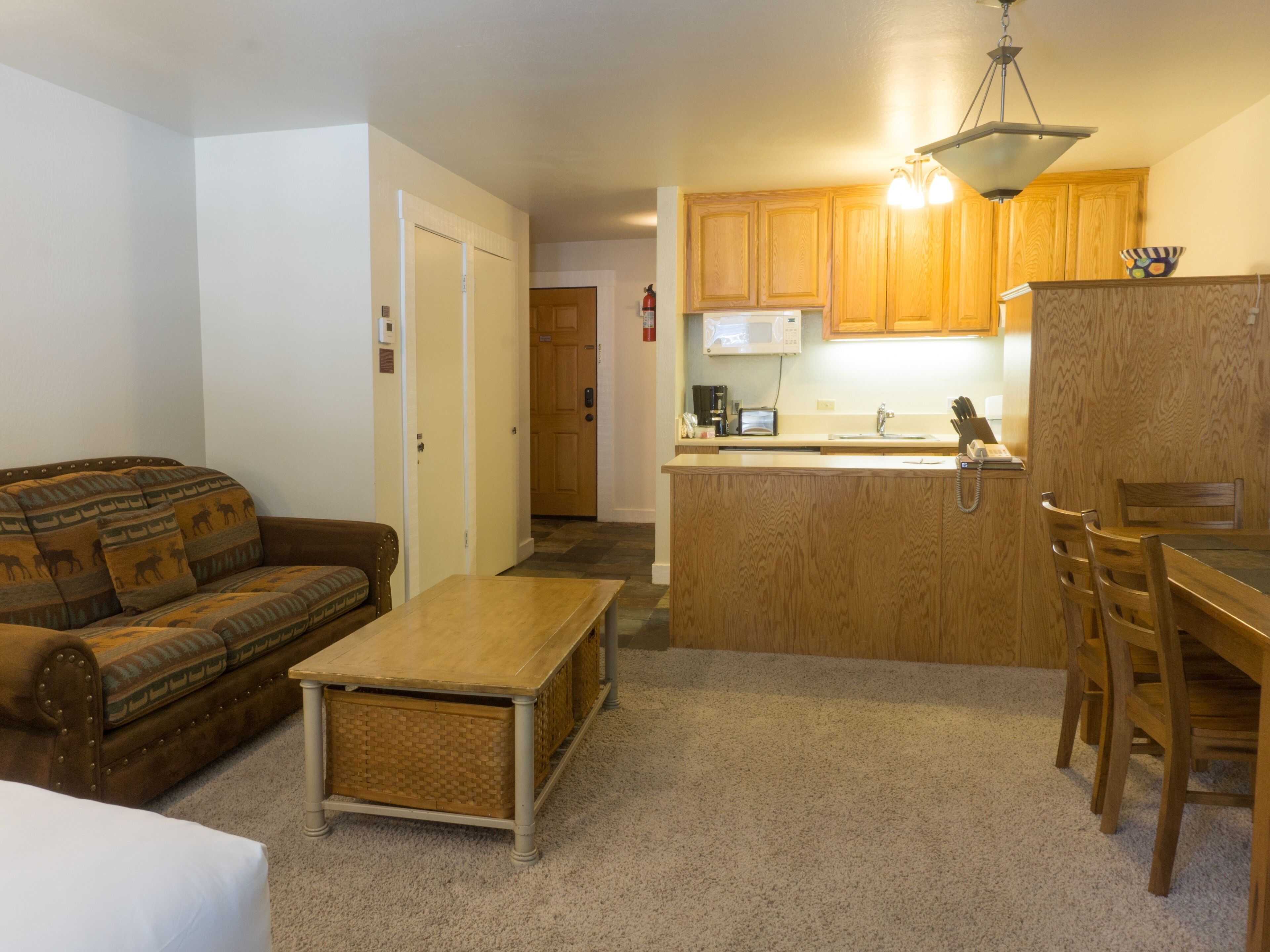 Estúdio | Sala de estar | TV