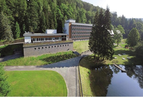 Sunday Schwarzbachtal Hideaway Resort - Markneukirchen