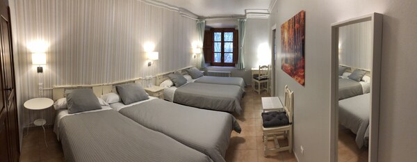 Hostal Monasterio De Valvanera - La Rioja