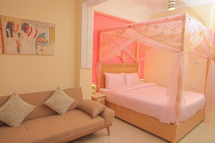 Suite-Estúdio Júnior, não fumadores, vista para o rio | Roupa hipoalergénica, minibar, com decoração personalizada