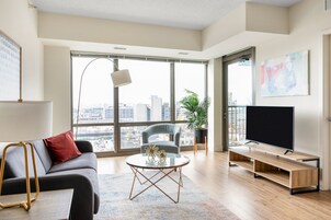 Apartamento Deluxe, 1 quarto, não fumadores, varanda (Self Check-in with Virtual Front Desk) | Vista para a cidade